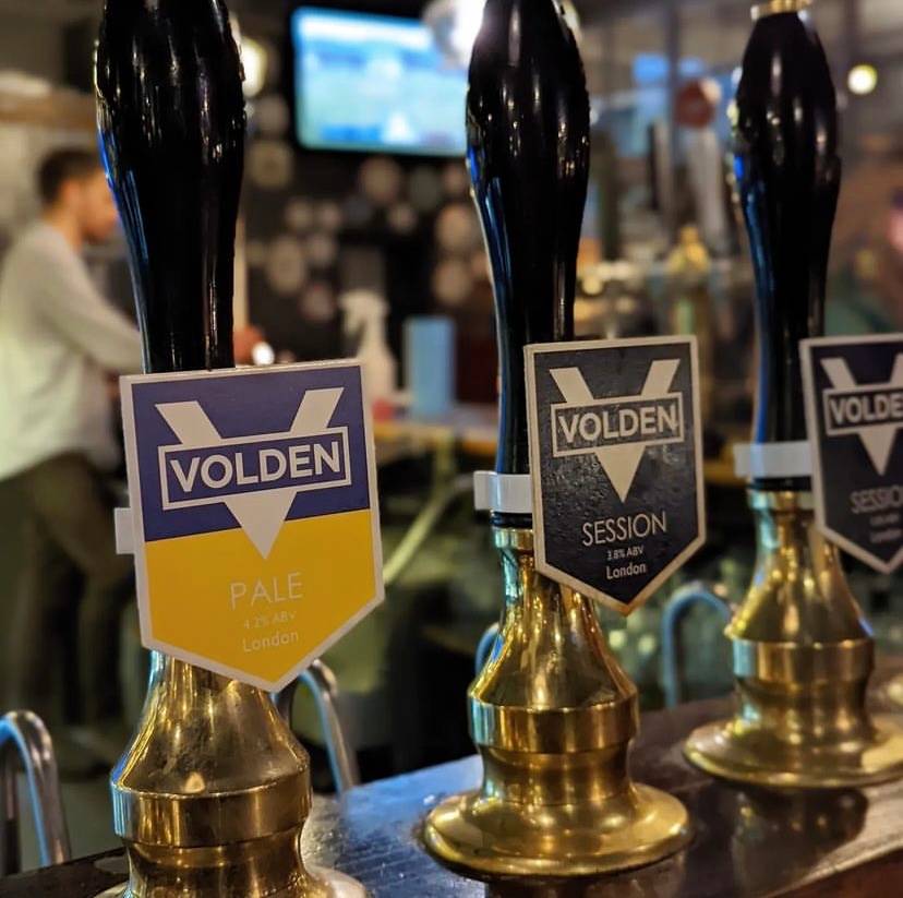 Public House - Clapton Hart